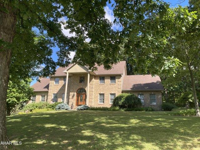 5 Sylvan Oakes Dr, Hollidaysburg, PA 16648