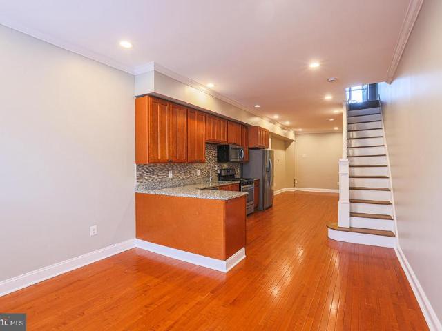 5 S Curley Street