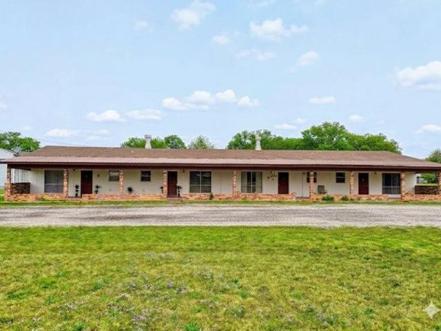 5 S Lowder St, Paris, AR 72855