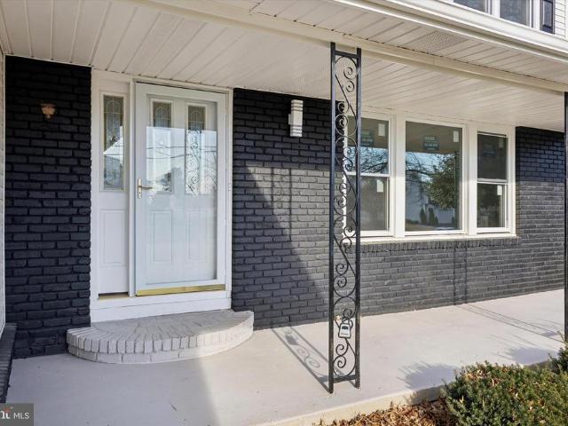 5 S Syracuse Drive