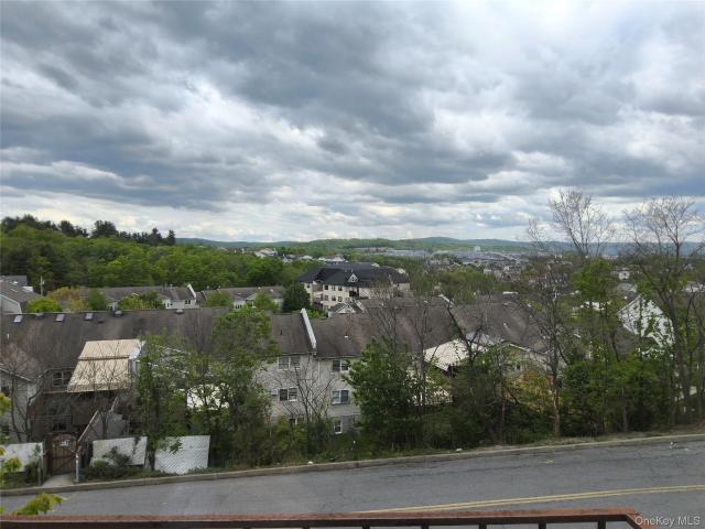 5 Sasev Court 302