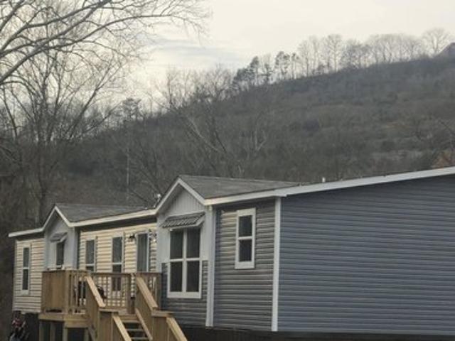 5 Schenley Ln, Charleston, WV 25311