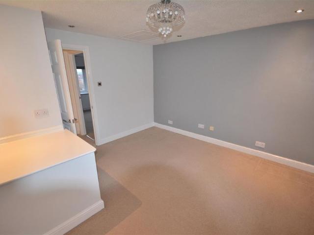 5 Severn Close, Uttoxeter, Staffs, ST14 8UJ