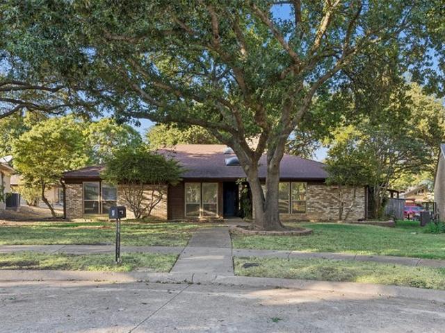 5 Shannon Ct, Richardson, TX 75082