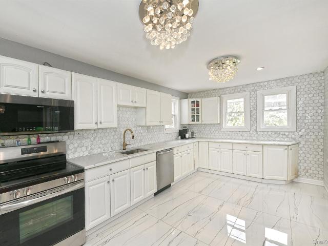 5 Shadywood Court