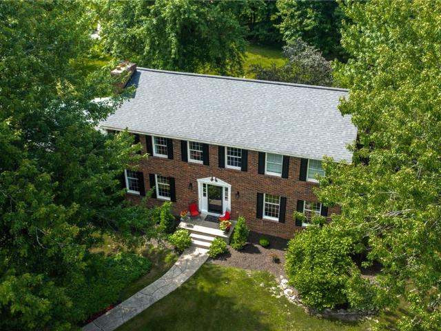 5 Shadow Wood Drive