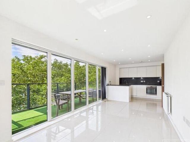 5 Shearwater Drive, Goshawk Court, Hendon, 2 Bedroom Apartment