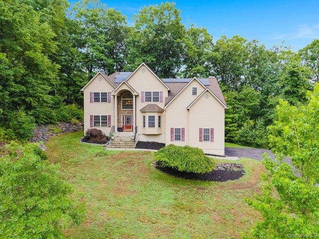 5 Sherwood Ct, Highland Mills, NY 10930