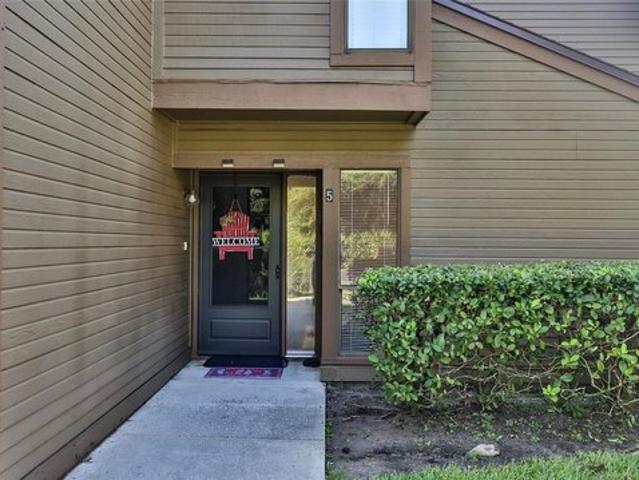 5 Sherbury Ct, Palm Coast, FL 32137