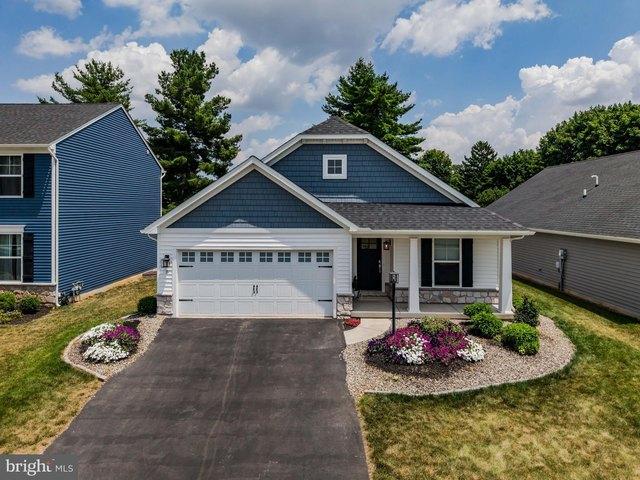 5 Shillington Ln, Carlisle, PA 17013