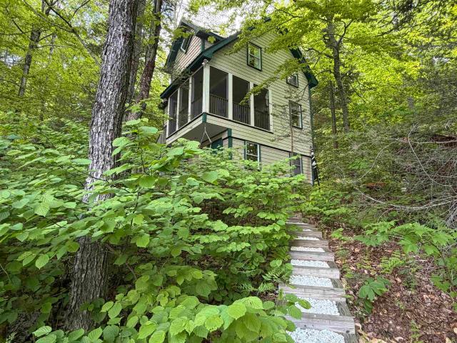 5 Shore Road