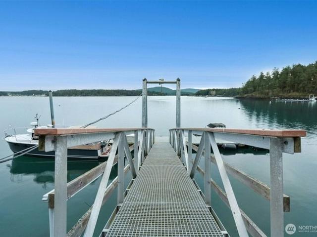 5 Smugglers Rowe, Henry Island, WA 98250