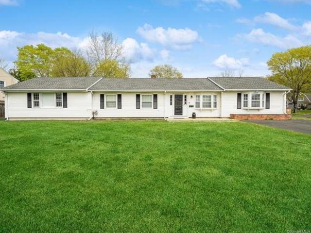 5 Snow Crystal Ln, Stamford, CT 06905
