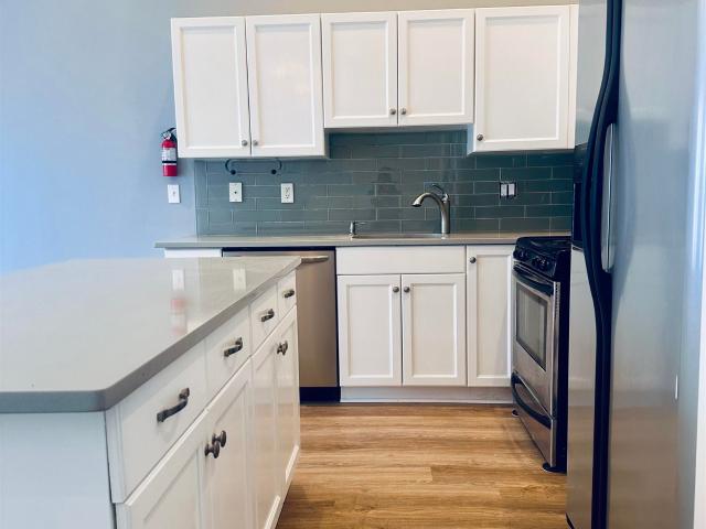 5 Soho Dr # 111