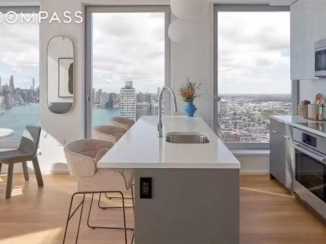 5 South 5th Street, 4202, Brooklyn, NY 11249
