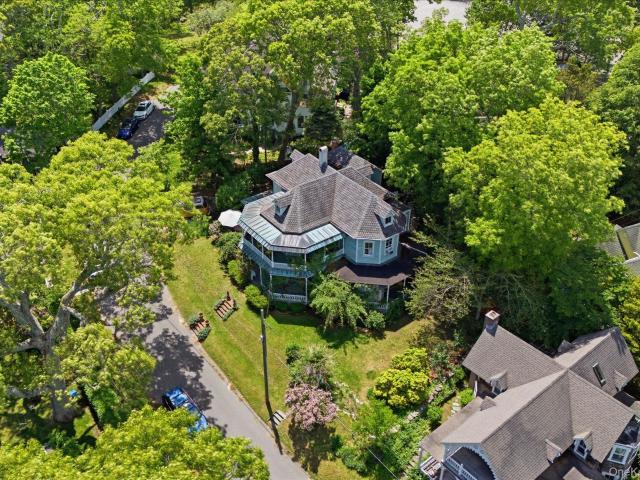 5 Spring Garden Avenue