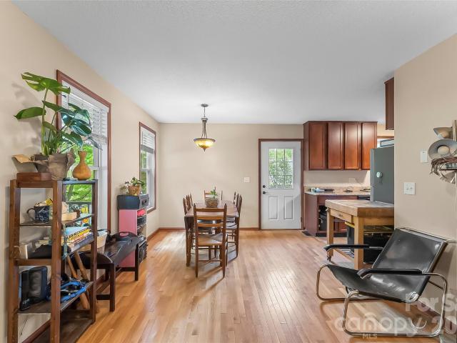 5 Springmill Drive