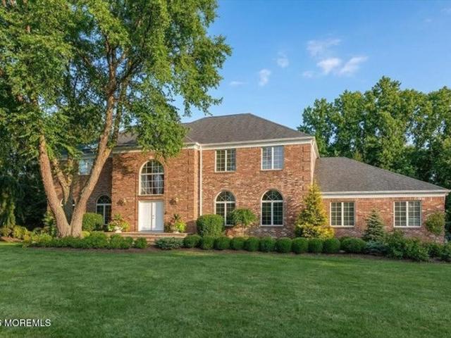 5 Tara Ct, Holmdel, NJ 07733