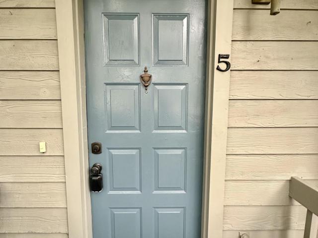 5 Teal Court