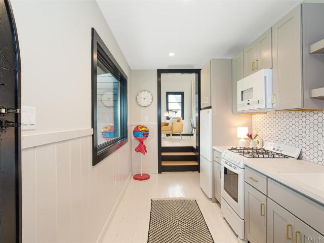 5 Tepee Street