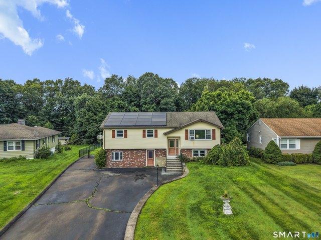 5 Terrace Dr, Bethel, CT 06801