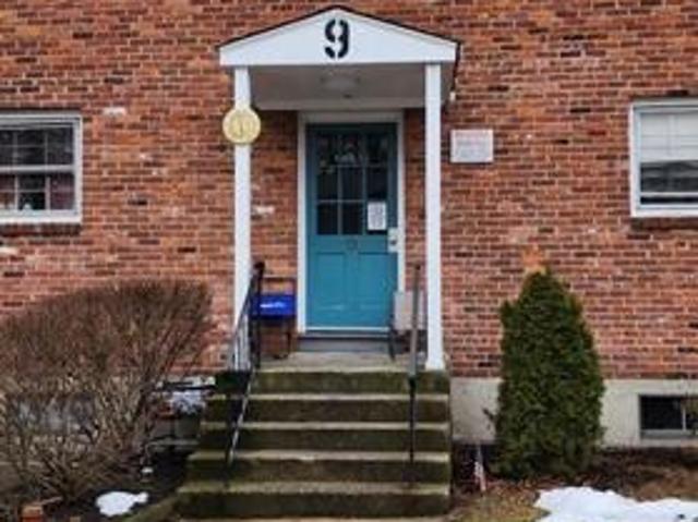 5 Treat St #9A, West Haven, CT 06516