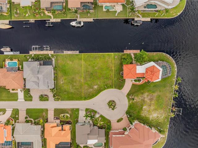 5 Tropicana Dr, Punta Gorda, FL 33950 | MLS #225063 | Compass