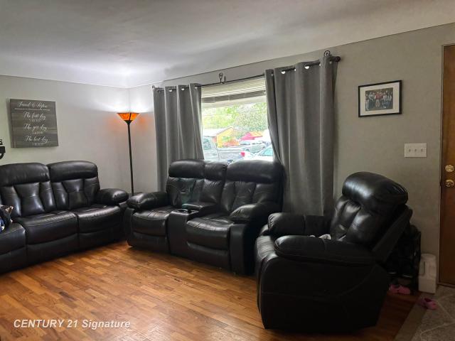 5 Valentine Court