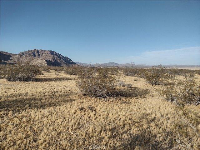 5 Venada, Lucerne Valley, CA 92356