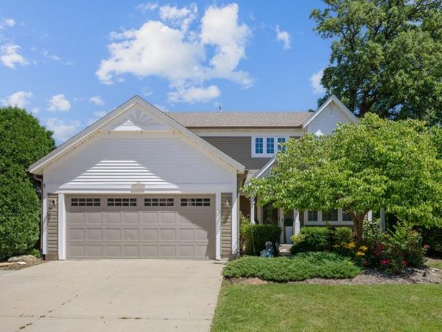 5 Vernon Ct, South Elgin, IL 60177