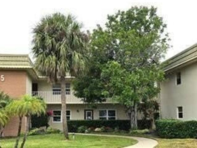 5 Vista Gardens Trl Apt 202, Vero Beach, FL 32962