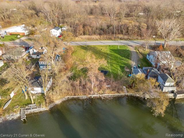 5 W Jefferson Avenue