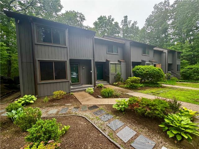 5 Wake Robin Road 802