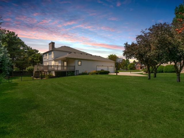 5 Weaver Court