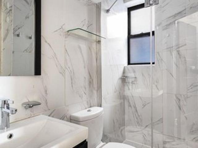 5 Weehawken St Apt 4B, New York, NY 10014
