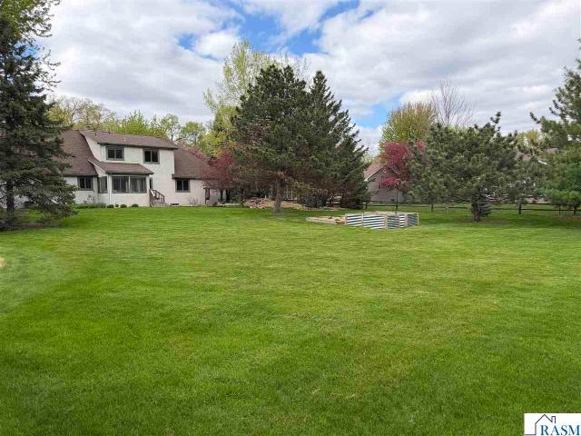 5 Whitney Lane