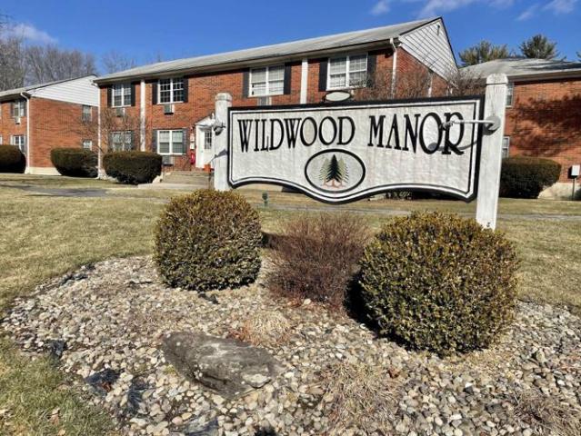 5 Wildwood Dr, Wappingers Falls, NY 12590