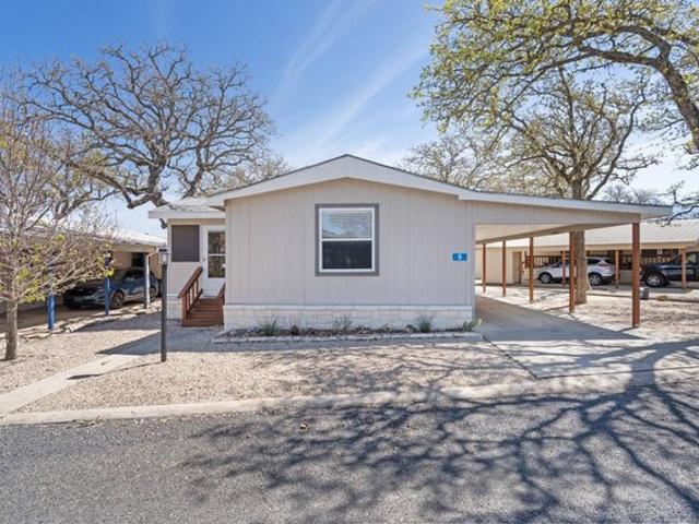 5 Wilderness Trl, Kerrville, TX 78028