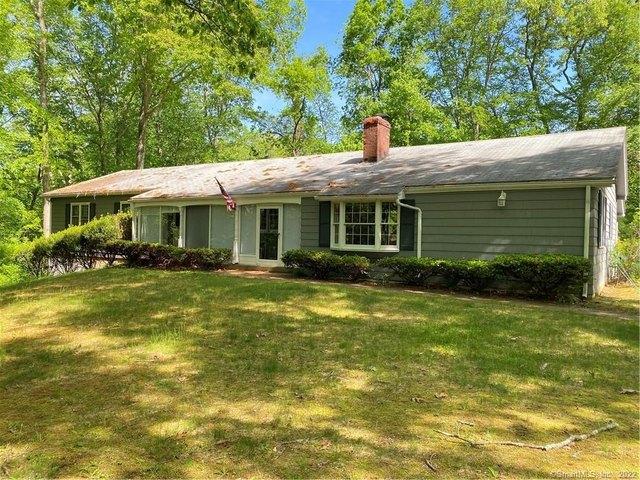 5 Williamsburg Rd, Marlborough, CT 06447