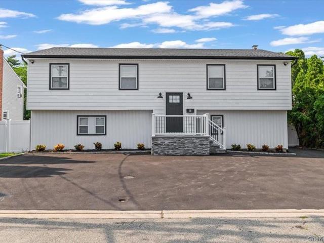 5 Willis Ave, Syosset, NY 11791
