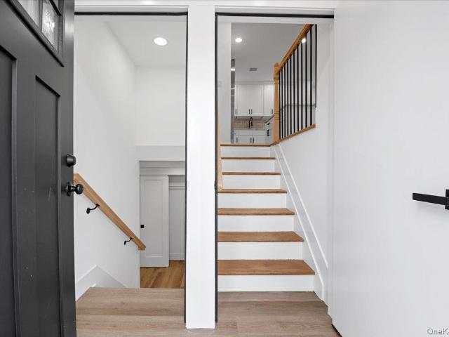 5 Willis Avenue