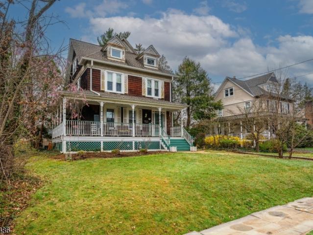 5 Willow St, Cranford, NJ 07016 | MLS #4020 | Compass