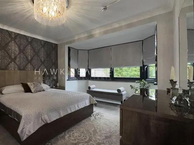 5 Wincanton Gardens, London, IG6 2BP, United Kingdom | Room for rent #138932804 | Rentberry