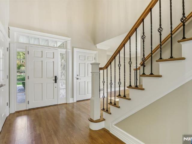 5 Winding Way