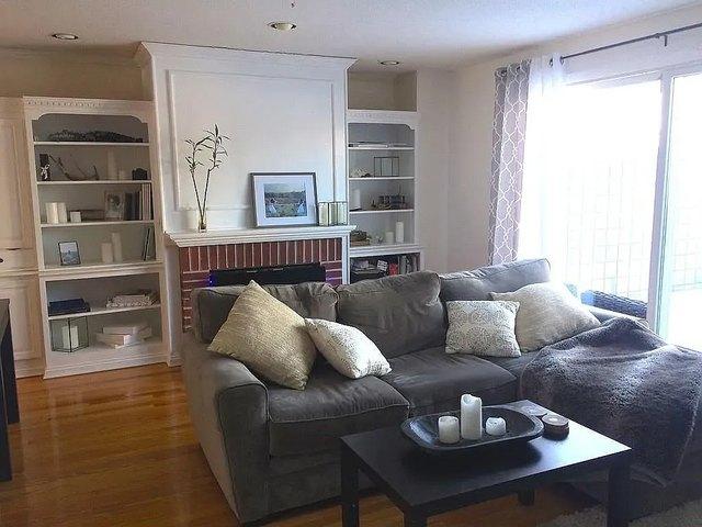 5 Winston Ct, Amherst, MA 01002
