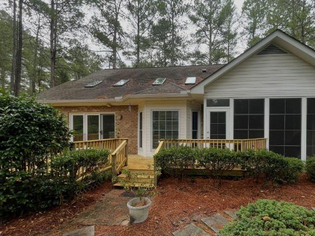 5 Woodway Lane
