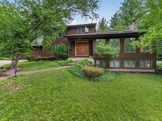 5 Wood Crest Ct, Madison, WI 53705