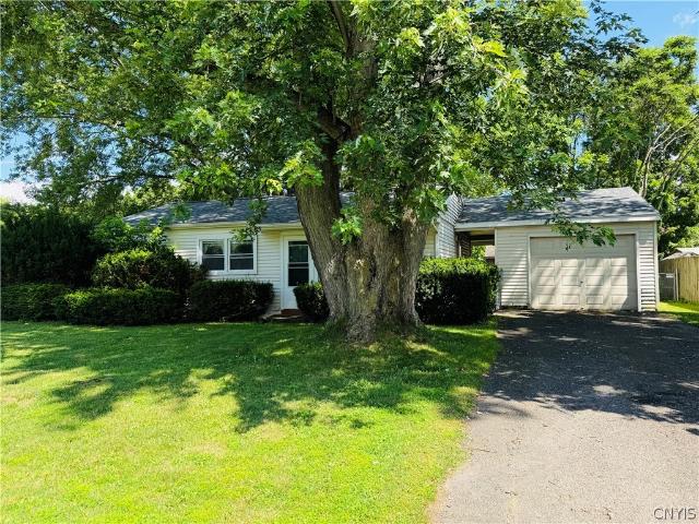 5 Woodcrest Drive