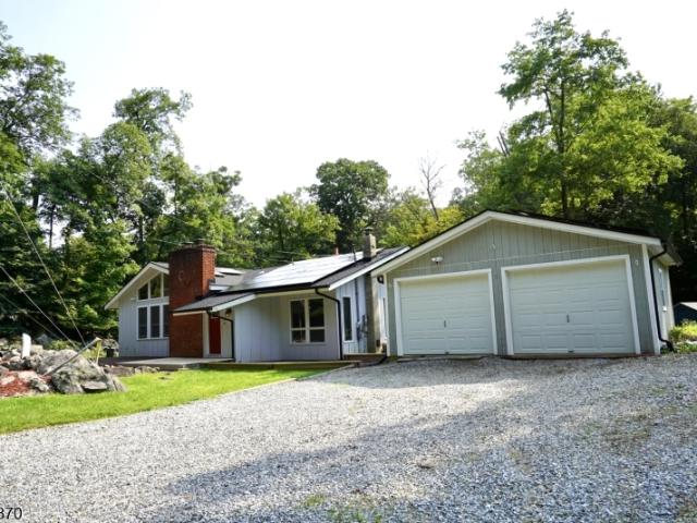 5 Woodlawn Dr