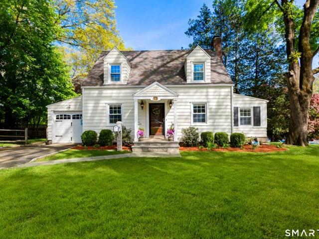 5 Woods End Rd, Stamford, CT 06905